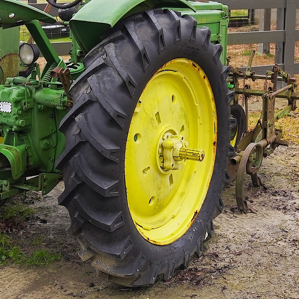 Choosing R1 or R4 Tires for Compact Tractors